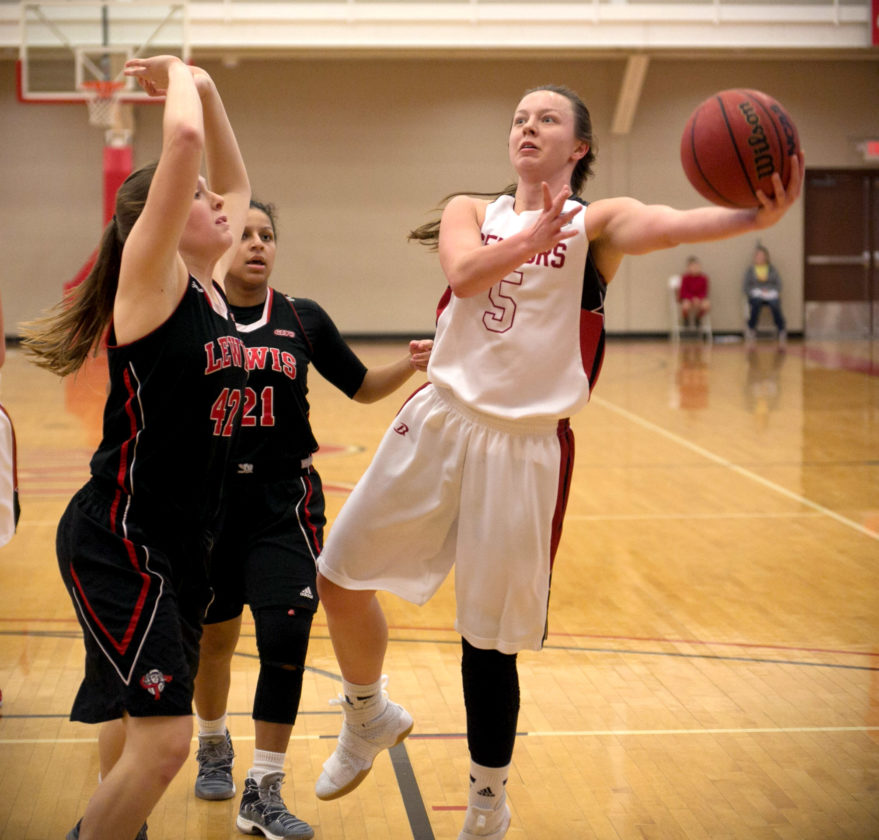 D&E women fall to No. 20 Lewis | News, Sports, Jobs - The Intermountain